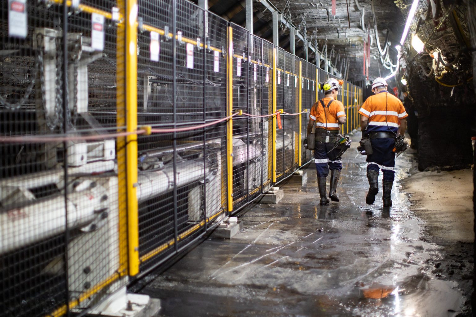 Anglo American completa venta de una participación minoritaria en ...